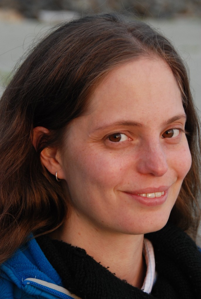 Team - FIRST HAND WOMAN